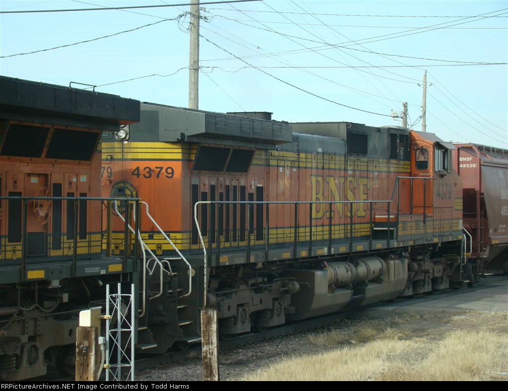 BNSF 4379